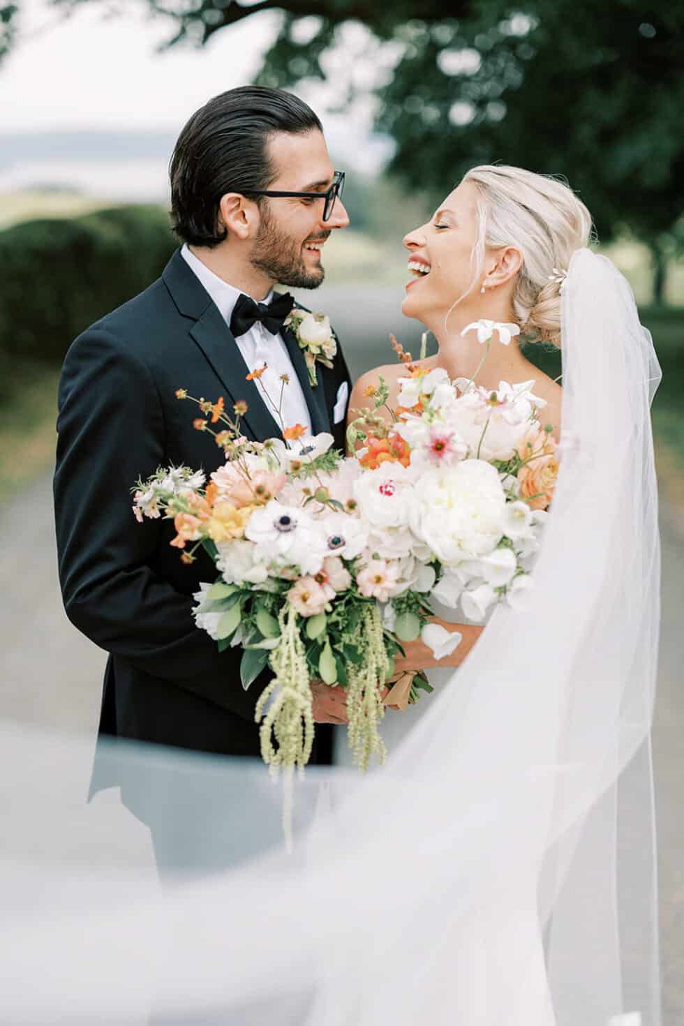 Lisa & JP | Splints & Daisies Floral Design